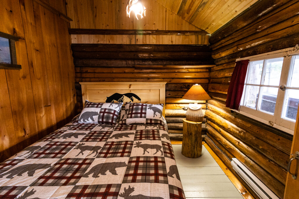 Cabins - Pond's Resort