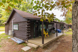 Cabins - Pond's Resort